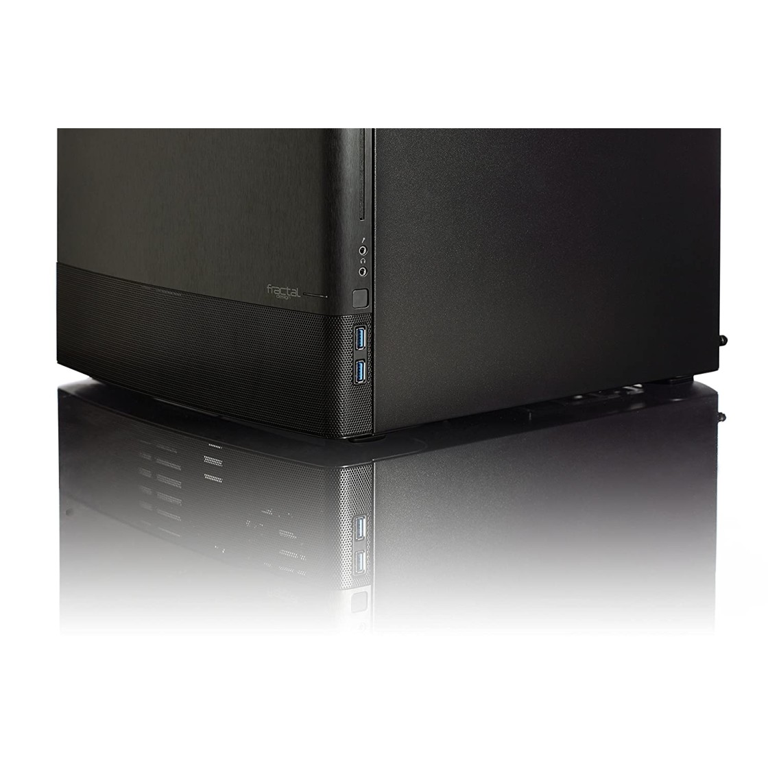 Fractal Design Node 804 Window Cabinet